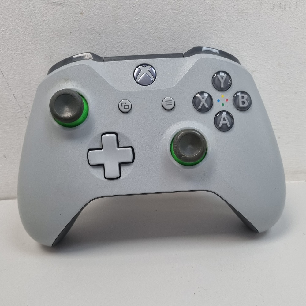 Pre-owned Official Xbox One Grey/Green Wireless Controller BT - Own4Less